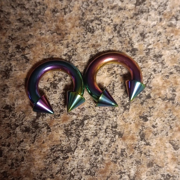 Jewelry | 6g Surgical Steel Titanium Plated Spike Horse Shoe Gauges ...